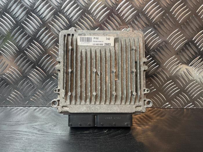 Engine management computer Mercedes Vito 2.2 114 CDI 16V 4x4 ...