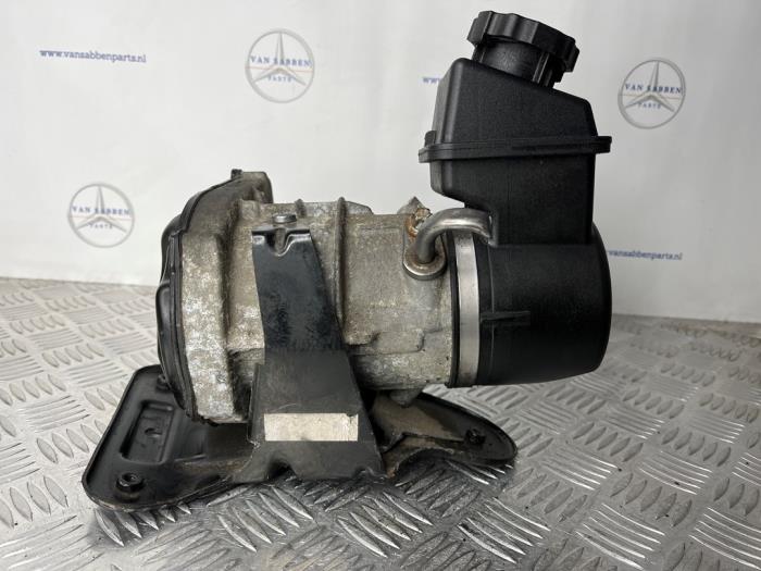 Power steering pump Mercedes ML II 3.0 ML-350 CDI BlueTec 4-Matic V6 ...