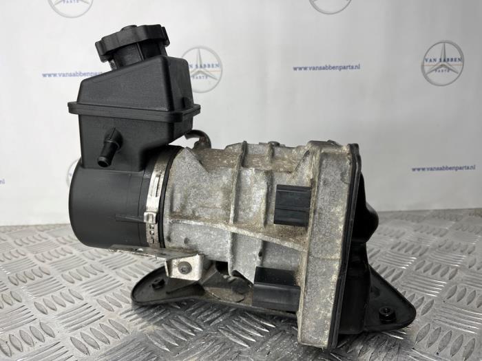 Power steering pump Mercedes ML II 3.0 ML-350 CDI BlueTec 4-Matic V6 ...