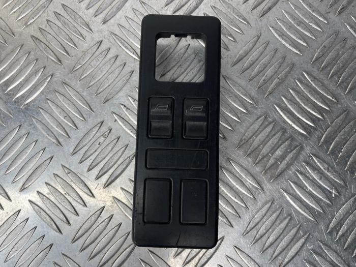 Electric window switch Mercedes Vito 2.0 113 16V - A0005456813