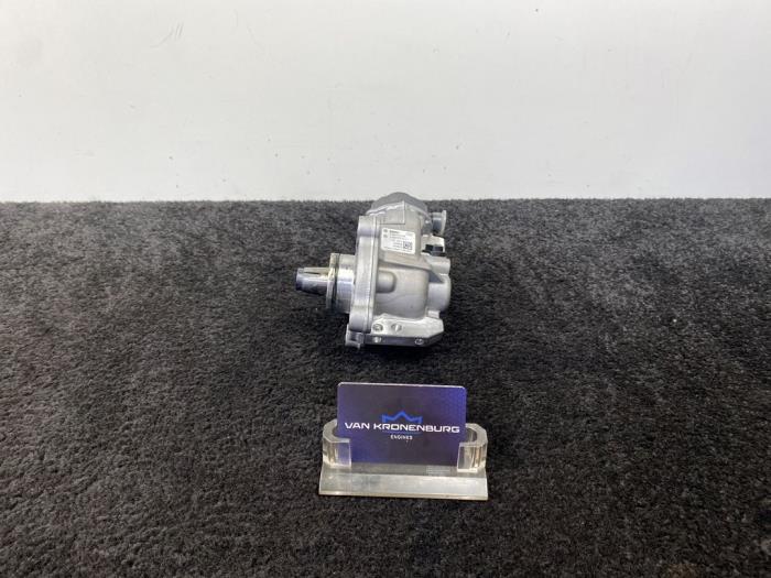 Diesel pump Mercedes E Estate E-220d 2.0 Turbo 16V - A6540704301 654920
