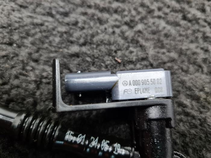 Hose (miscellaneous) Mercedes C C-200 2.0 CGI 16V - A0009055002