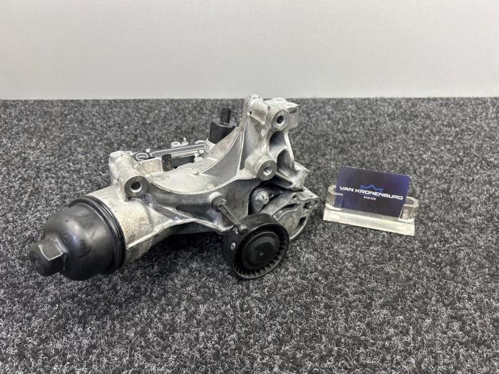 Oil filter housing Mercedes Vito 2.0 116 CDI 16V 4x4 - A6541805700 654920