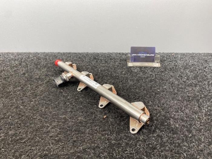 Fuel injector nozzle Mercedes C AMG 4.0 C-63 AMG V8 Biturbo ...
