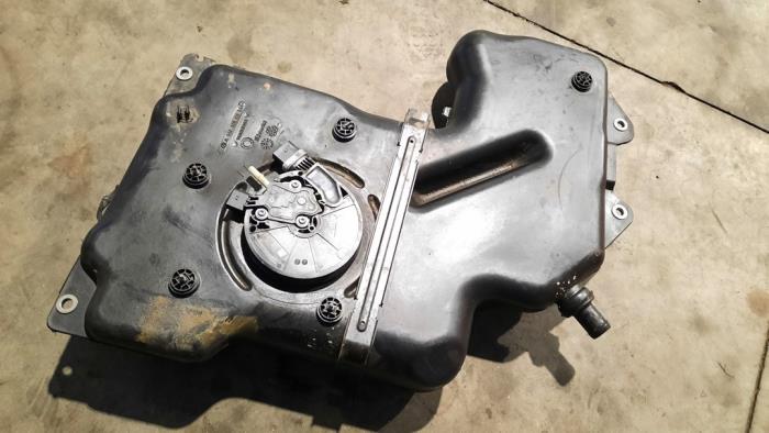 Additive tank Mercedes Vito 2.2 114 CDI 16V - A4474700015 651950