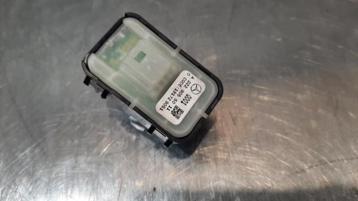 Tailgate switch Mercedes E E-300de 2.0 Turbo 16V - A2229055011