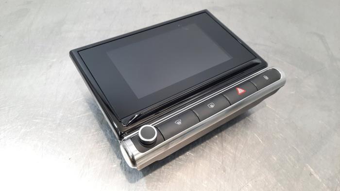 Navigation display Citroen C3 1.2 12V e-THP PureTech 110 - 9828476980