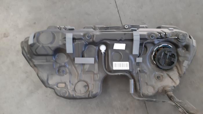 Réservoir de carburant Mercedes C Estate C-180 BlueTEC, C-180 d 1.6 16V ...