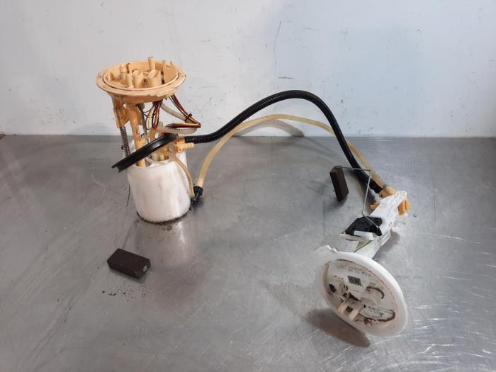 Pompes carburant électrique avec numéro d'article 5N0919088M stock