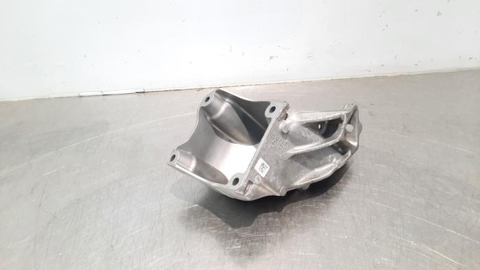 Gearbox mount Mercedes GLE 450 EQ Boost 3.0 24V 4-Matic - A6562230400 ...