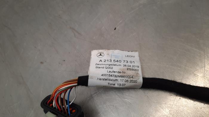 Charching port electric car Mercedes E E-300de 2.0 Turbo 16V - A2135407301
