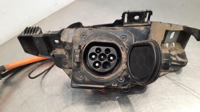 Charching port electric car Mercedes E E-300de 2.0 Turbo 16V - A2135407301