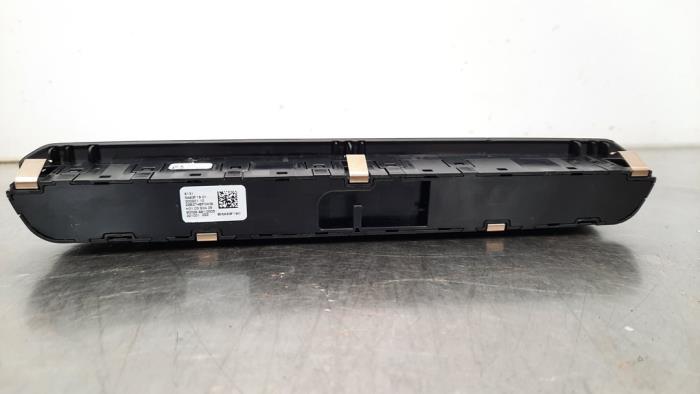 Radio control panel BMW i4 M50 xDrive - 61315A63F19