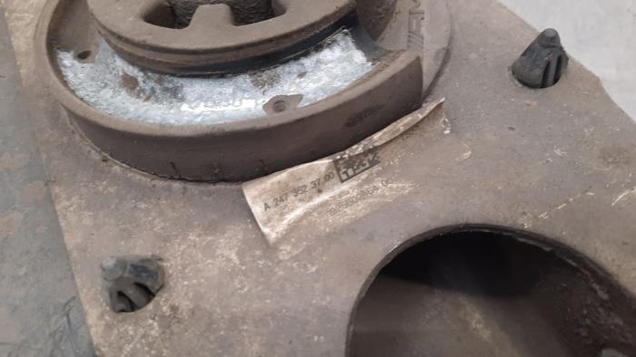 Rear wishbone, left Mercedes A-Klasse AMG 2.0 A-35 AMG Turbo 16V 4Matic ...