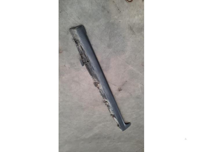 Citroen C3 Bas de caisse gauche stock | ProxyParts.fr