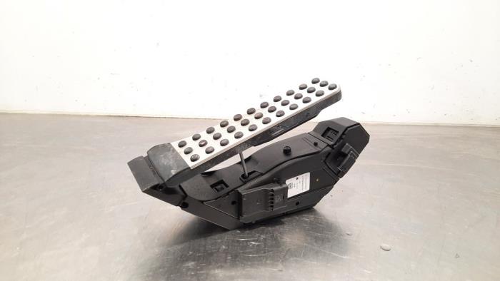 Accelerator pedal Mercedes GLE 350de 2.0 Turbo 16V 4-Matic - A1673000500