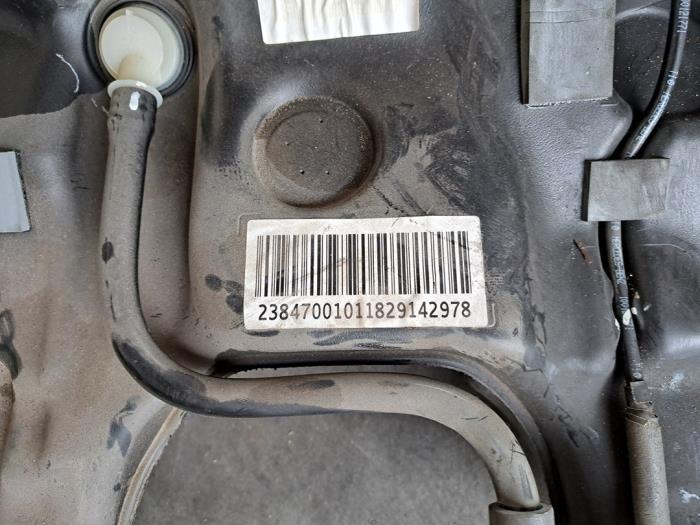 Tank Mercedes C C-200d 1.6 Turbo 16V - A2054705401