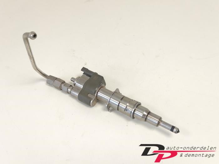 Injector (petrol injection) BMW 3 serie 316i 16V - 13537589048 N43B16A ...