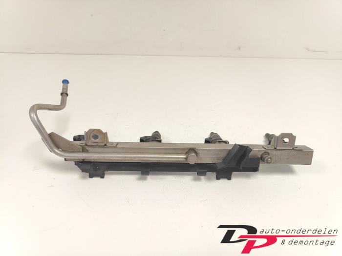 Fuel injector nozzle BMW 1 serie 116i 1.6 16V - 13537530420 N45B16A