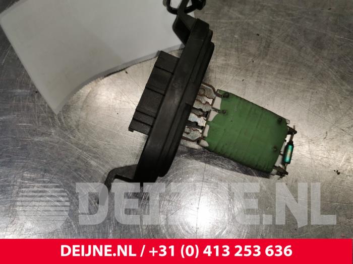 Heater resistor Volkswagen Transporter T5 2.0 TDI DRF - PA66GB20GF10