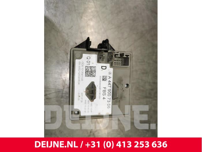 Ignition lock + key Mercedes Vito 1.6 111 CDI 16V - A4479007306
