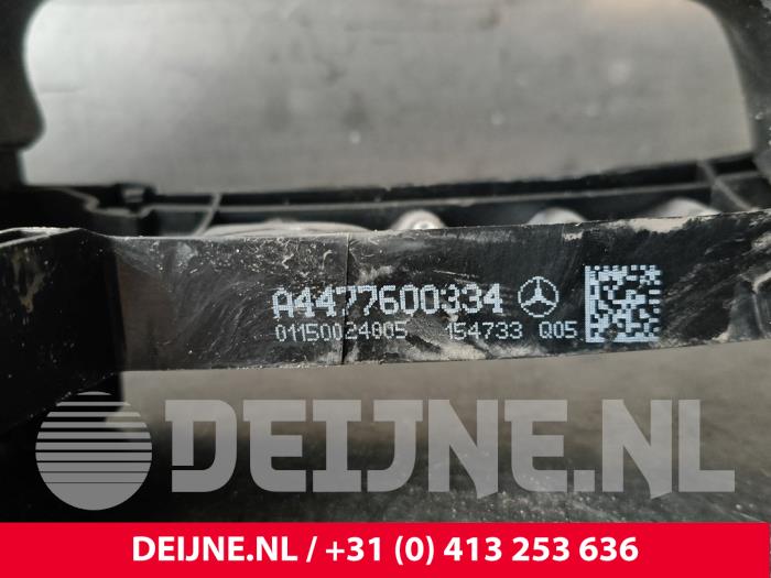 Sliding door handle, right Mercedes Vito 1.6 111 CDI 16V - A4477600334