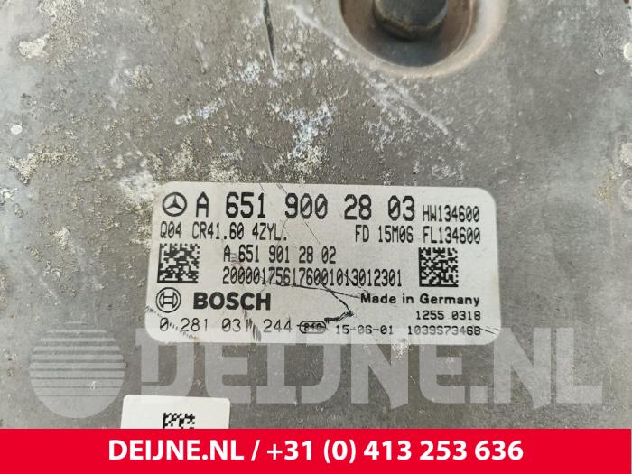 Engine management computer Mercedes Vito 2.2 116 CDI 16V - A6519002803 ...