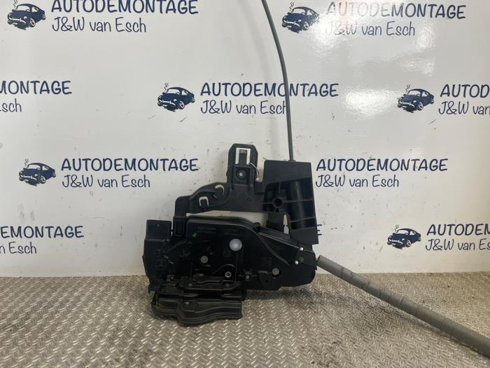 Front door lock mechanism 4-door, right Mercedes CLA Shooting Brake 1.3 ...