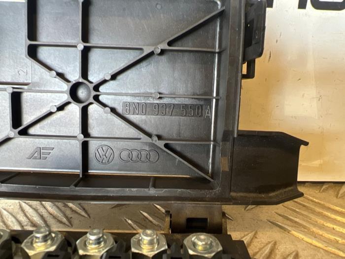 Boîte à fusibles Audi TT 1.8 20V Turbo Quattro - 8N0937550A TRW