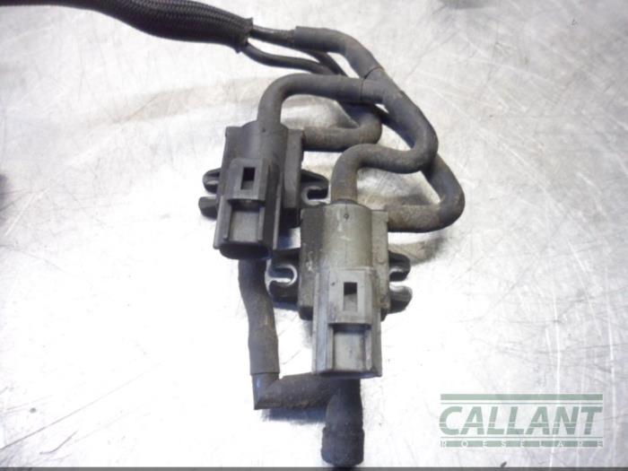 PCV valve Landrover Range Rover Sport 3.6 TDV8 32V - LR006472 368DT