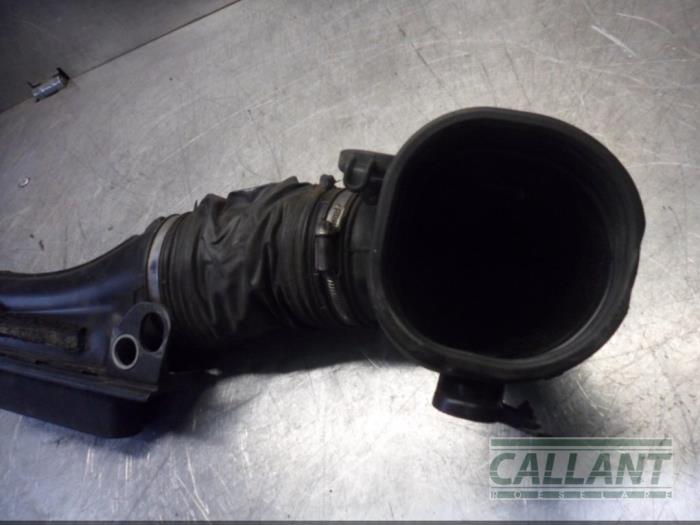 Air intake hose Landrover Range Rover IV 3.0 TDV6 24V - LR049313