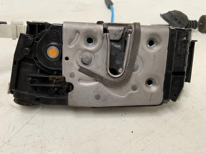 Front door lock mechanism 4-door, right Mercedes E E-220 CDI 16V ...
