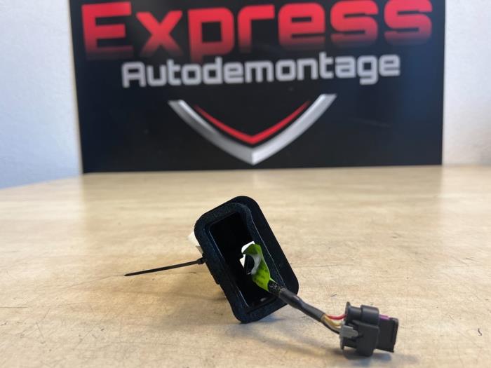 Caméra de recul Citroen C4 Berline 1.2 PureTech 130 12V - 9832563180 ...