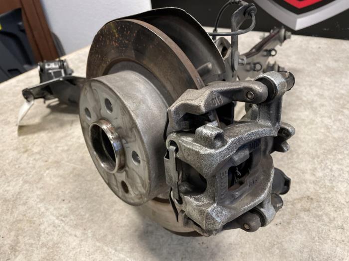 Rear suspension system, left BMW 1 serie 116d 1.5 12V TwinPower ...
