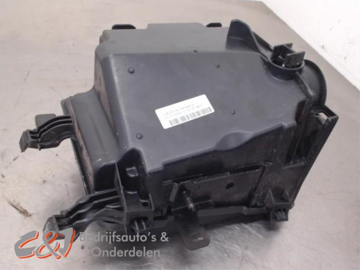 Boîte à fusibles Peugeot Partner 1.5 BlueHDi 100 - 9678633380 PEUGEOT