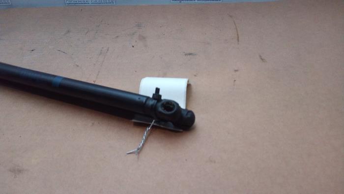Bonnet gas strut, left Mercedes C 2.2 C-200 CDI 16V BlueEFFICIENCY ...