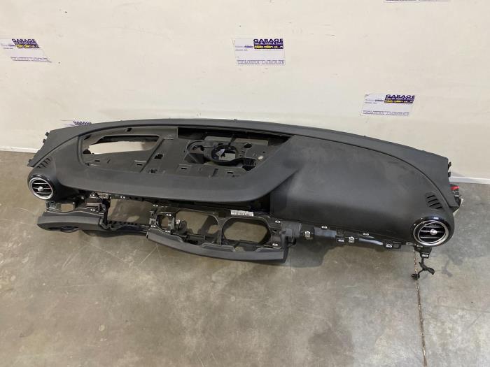 Dashboard Mercedes E E-200d 1.6 Turbo 16V - A21368094048U08