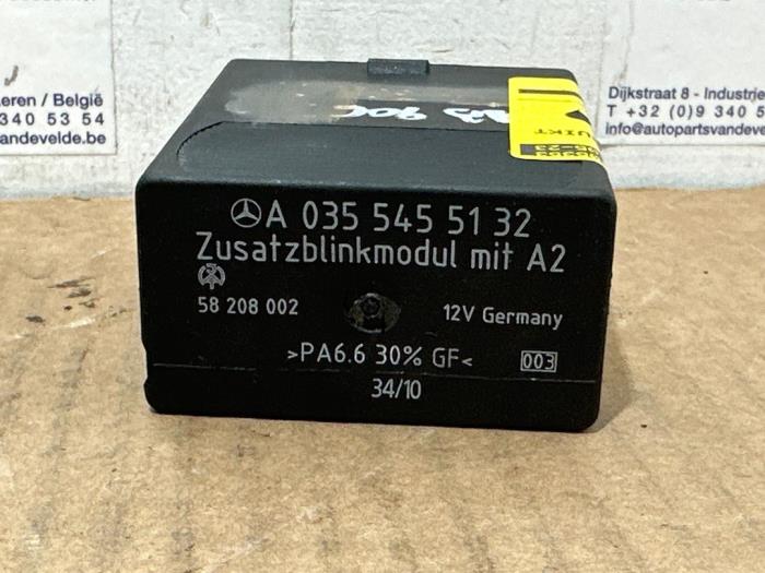 Relay Mercedes Sprinter 3,5t 313 CDI 16V - A0165452332