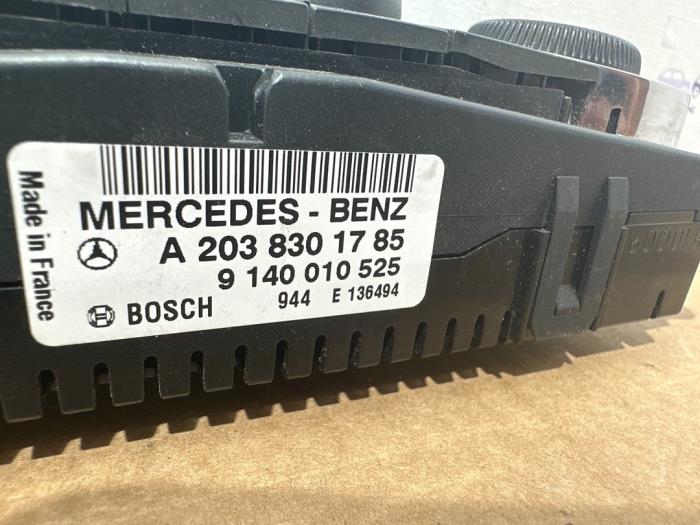 Heater control panel Mercedes C 2.2 C-200 CDI 16V - A2038303185