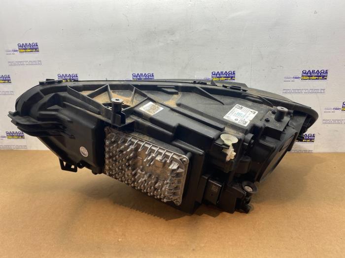 Headlight, right Mercedes CLA 2.0 CLA-200d 4-Matic - A1189064600 MERCEDES