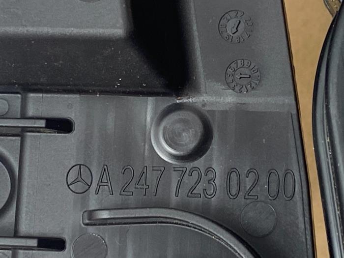 Front door lock mechanism 4-door, right Mercedes A 2.0 A-200d 4Matic ...