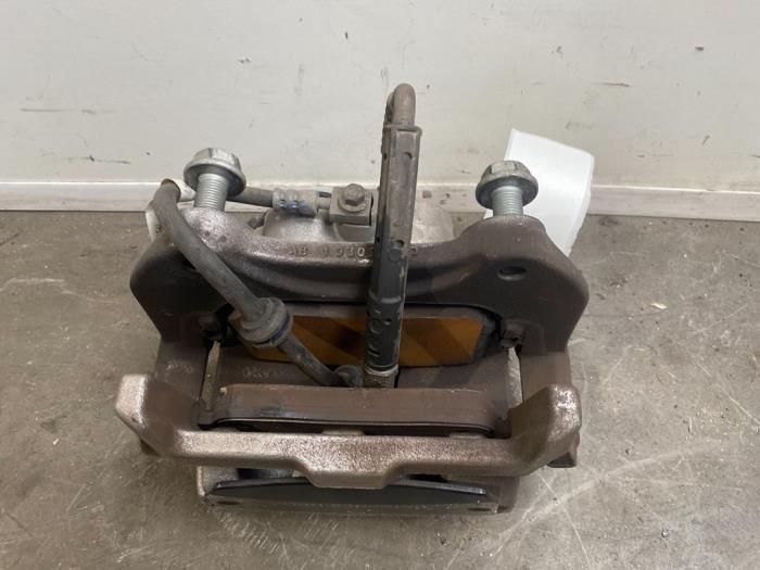 Front brake calliper, right Mercedes GLE 350 e 2.0 16V 4-Matic ...