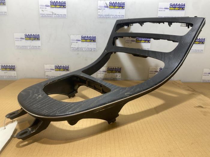 Dashboard decoration strip Mercedes E E-200d 2.0 Turbo 16V - A2136802508