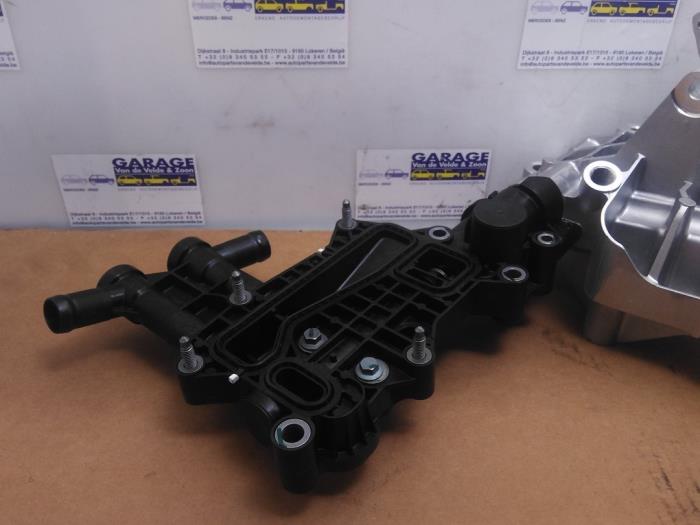 Oil filter housing Mercedes C C-180 1.6 CDI BlueTEC, C-180 d 16V ...
