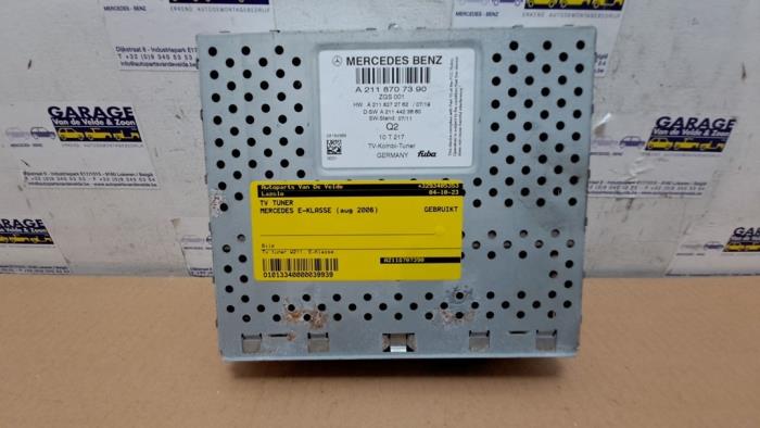 TV tuner Mercedes E 3.0 E-320 CDI 24V - A2118707390