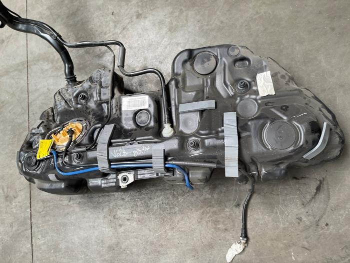 Tank Mercedes E Estate E-200d 1.6 Turbo 16V - A2134707300
