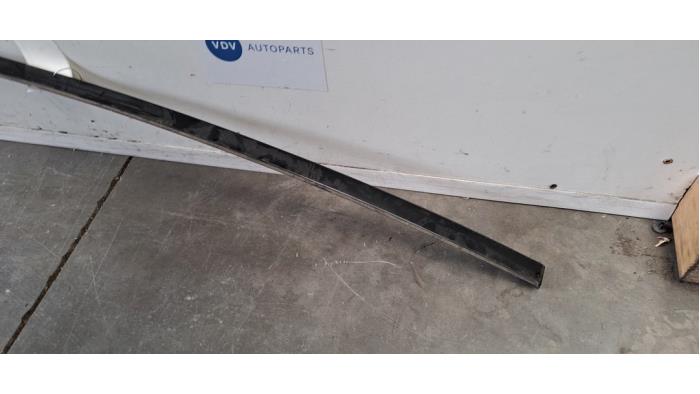 Roof rail, left Mercedes GLC 2.0 250 16V 4-Matic - A2536901700