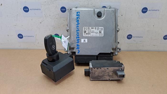Ignition lock + computer Mercedes Vito 2.2 114 CDI 16V - A6519002803 651950