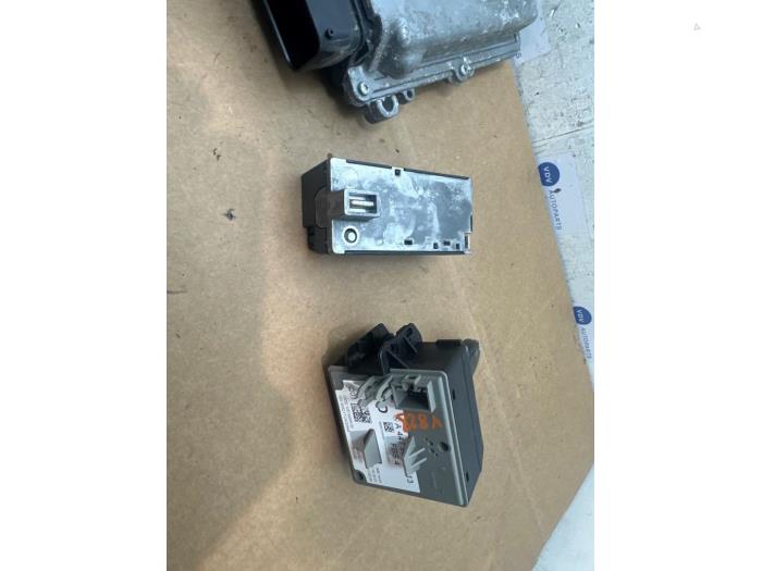 Ignition lock + computer Mercedes Vito 2.2 116 CDI 16V - A6519002803 651950