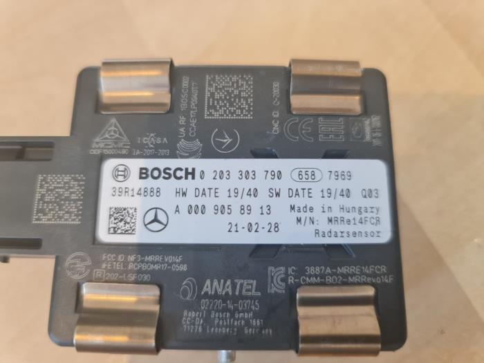 Radar sensor Mercedes A - A0009058913 BOSCH